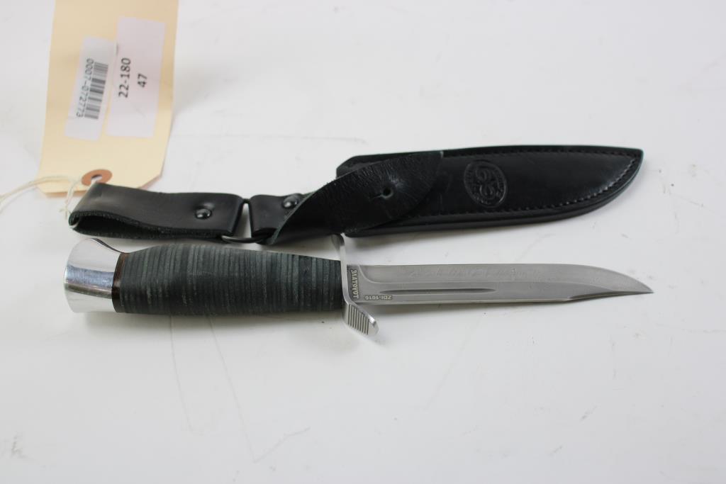 Zlatoust Hunting Knife With Leather Sheath | Property Room