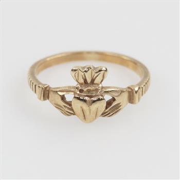 10kt Gold Claddagh Ring | Property Room