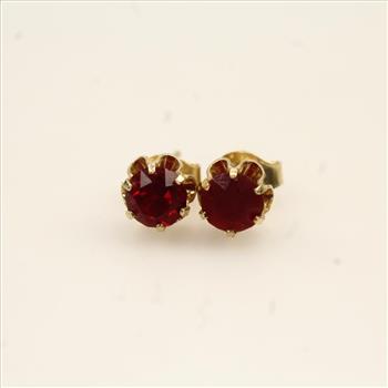 10kt Gold Red Stone Stud Earrings | Property Room