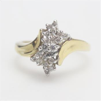 13k Gold 4.05g Ring With Diamonds | Property Room