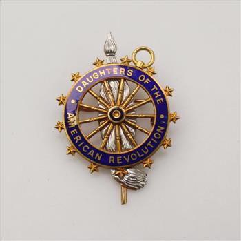 14KT Gold American Revolution Pin | Property Room