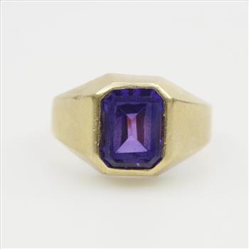 14kt Gold Amethyst Signet Ring | Property Room