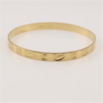 18kt Gold Bangle Bracelet | Property Room