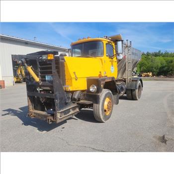1988 Mack RM600 (Princeton, MA 01541) | Property Room