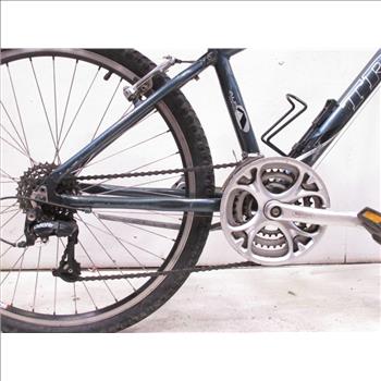 Trek Navigator 300 Boy's Mountain Bike | Property Room