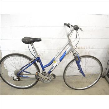 Giant Cypress DX Hybrid Bike | Property Room