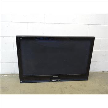 Panasonic Viera 26" LCD TV And More, 8 Pieces | Property Room