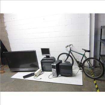 Dell Monitors, JVC Projection TV And More, 12+ Pieces | Property Room