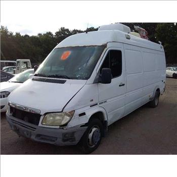 2003 Freightliner Sprinter 3500 (Medford, NY 11763) | Property Room