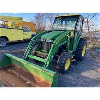 2009 John Deere 4120 (Brooklyn, NY 11214) | Property Room