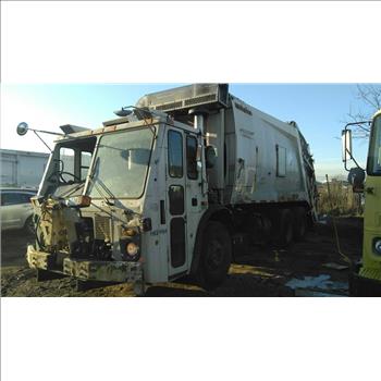 2010 Mack Leu613 (Brooklyn, NY 11214) | Property Room