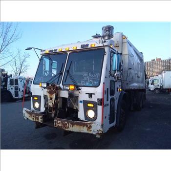 2011 Mack Leu613 (Brooklyn, NY 11214) | Property Room