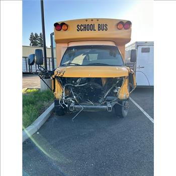 2016 Chevrolet Collins Bus (Merced, CA 95348) | Property Room