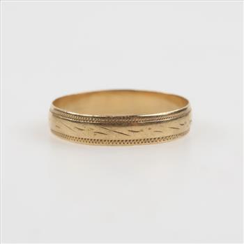 8kt Gold Band | Property Room
