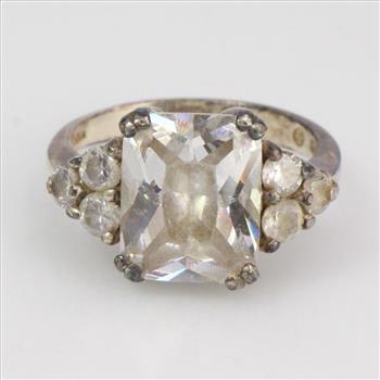 .999 Silver Ring With Clear Stones, 5.72g | Property Room