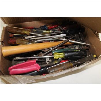 Assorted Hand Tool Lot, 25+ Pieces | Property Room