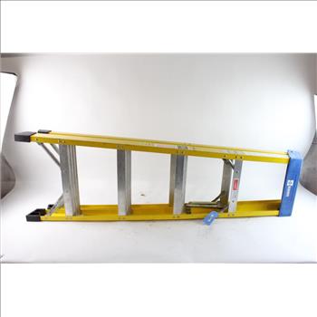 Bauer Corporation 5 Foot Ladder | Property Room