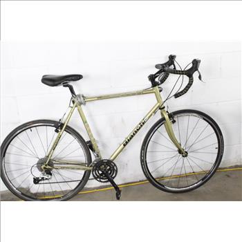 Bianchi Volpe Road Bike | Property Room