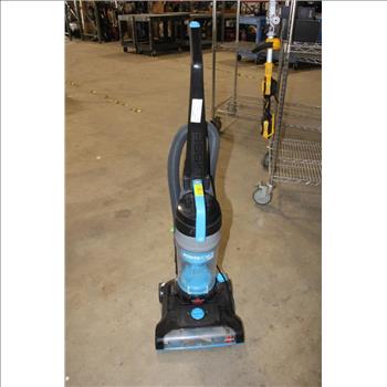 Bissell PowerForce Helix Vacuum | Property Room