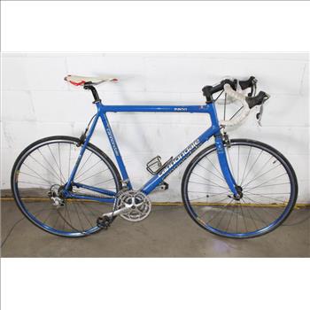 Canondale R800 Road Bike | Property Room