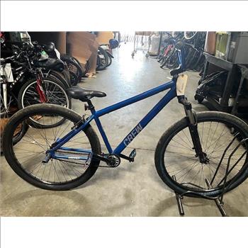 Crew CB29 Bike | Property Room