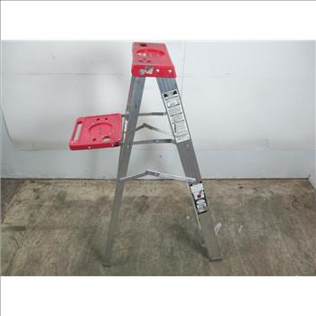 Davidson Step Ladder ***FLORIDA APPT ONLY*** | Property Room