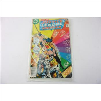 DC Giant Justice League America #15 | Property Room