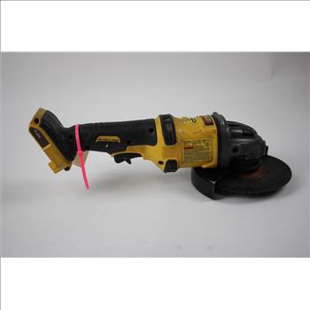 DeWalt 4 1/2"/6" Grinder, DCG414 | Property Room