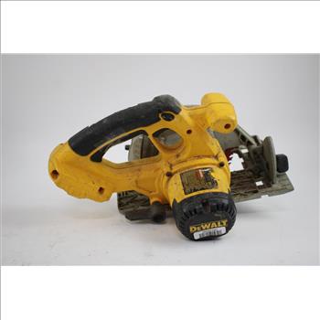 DeWalt Cordless Circular Saw, DC390 | Property Room