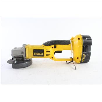 DeWalt Cordless Cut-Off Tool | Property Room