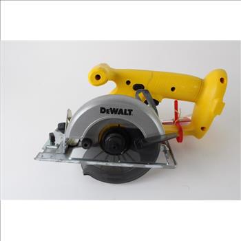 DeWalt Cordless Trim Saw | Property Room