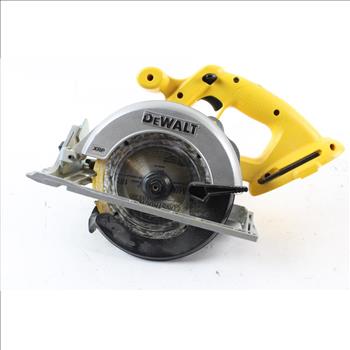 Dewalt DC390 Circular Saw | Property Room