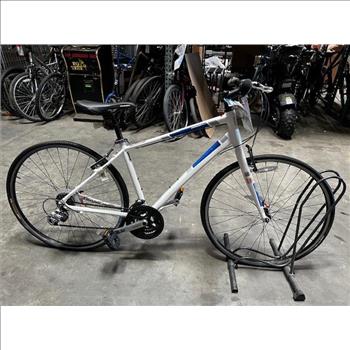 Diamondback Insight 1 Mens Hybrid Bike | Property Room