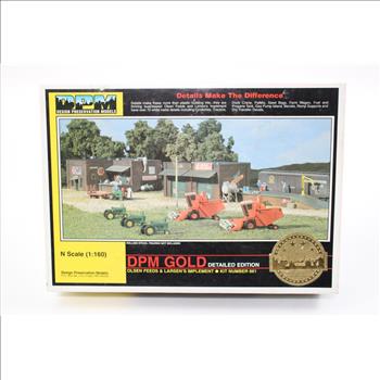 DPM N Scale Olsen Feeds & Larsen's Implement Building Kit | Property Room