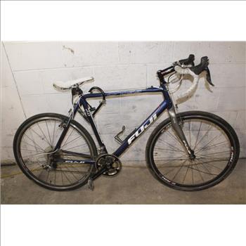 Fuji Cross 2.0 Road Bike | Property Room