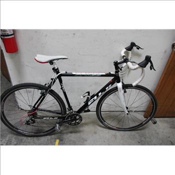 Fuji Cross Pro Road Bike | Property Room