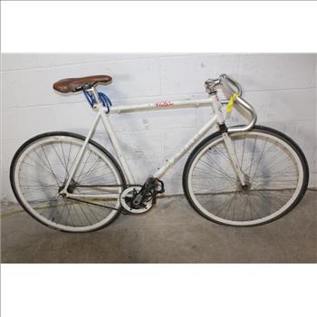 Gavin Single Speed Road Bike | Property Room