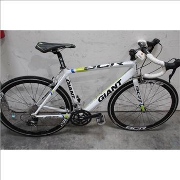 Giant SCR Road Bike | Property Room