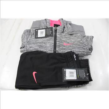 Girls Nike Sweat Suit 2 Pieces | Property Room