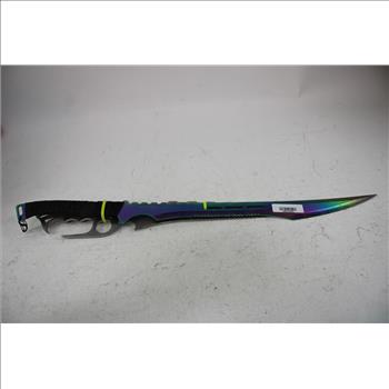 Hero Edge And Other Knives, 2 Pieces | Property Room