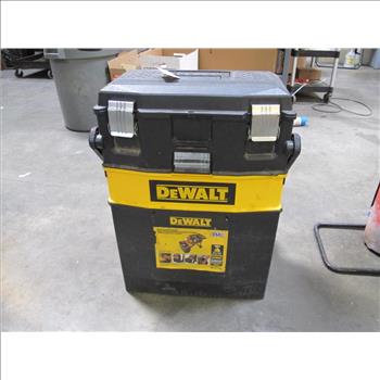 Hole Saw Bits, Assorted Headless Pins, & More In Dewalt Multi Level ...
