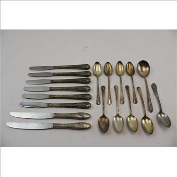 Holmes & Edwards Xiv, Rcco, & Other Assorted Flatware; 5+ Pieces ...