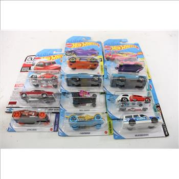 Hot Wheels RV There Yet Tooned Toy Car And More, 5+ Pieces | Property Room