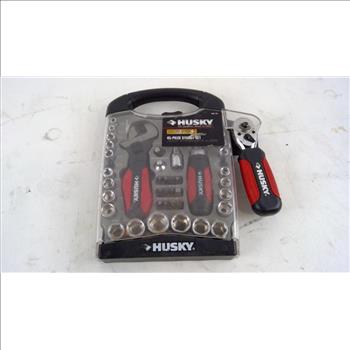 Husky 45 Piece Stubby Set | Property Room