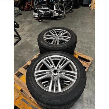 Infinity 17 Inch Stock Wheels | Property Room