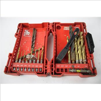 Milwaukee Bit Kit And Battery Pack, 2 Pieces | Property Room