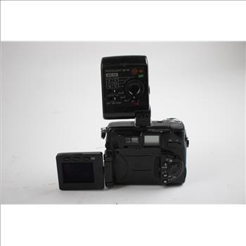 Nikon Coolpix 5000 Digital Camera | Property Room