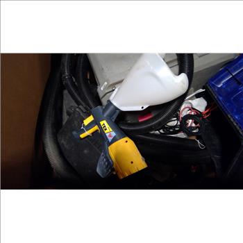 Pallet With Spray Gun And More, 5+ Pieces | Property Room