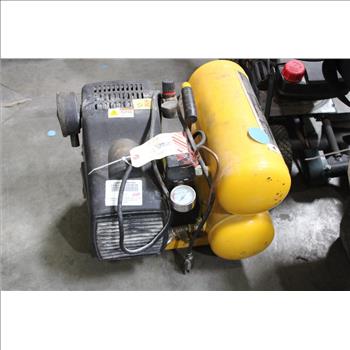 Performance Tool 115 PSI 15 Amps Air Compressor | Property Room