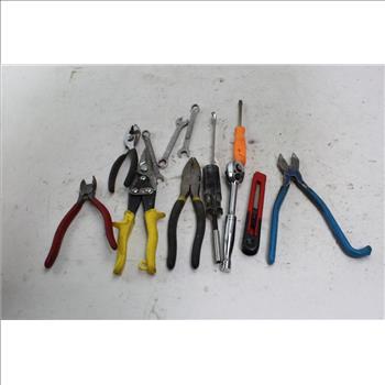 Powerbuilt, Vaco And More Assorted Tools, 10+ Pieces | Property Room